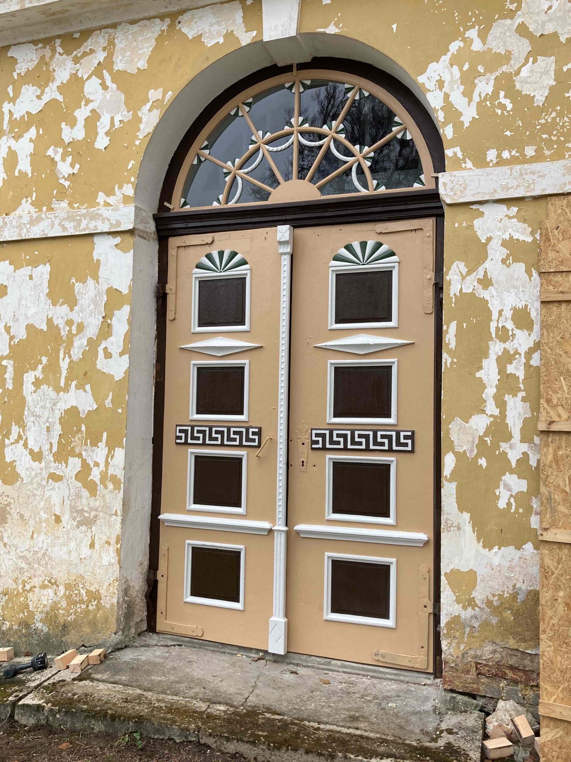 Kiriku külguksed on saanud uue välimuse - Põlva Maarja Kogudus